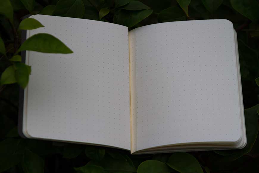 Everyday Graphic Dot-Grid Texture Ash Notebook | Wafilife